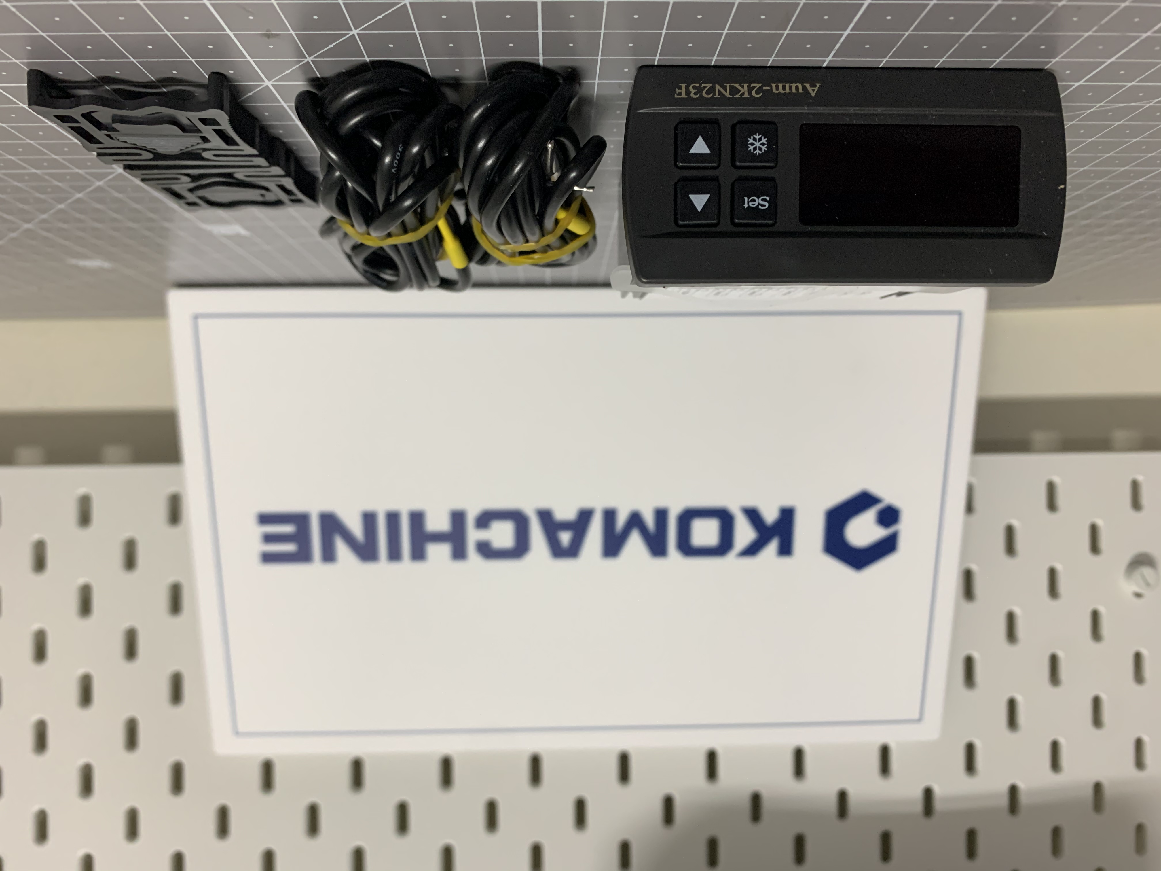 AUM-2KN23F / Cooling Only Controllers / WOOREE ELECTRONICS
