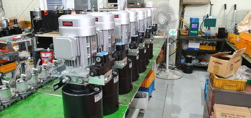 P-3C-2H-1E-11-P8 / Hydraulic Power Pack / KOPACK ENG