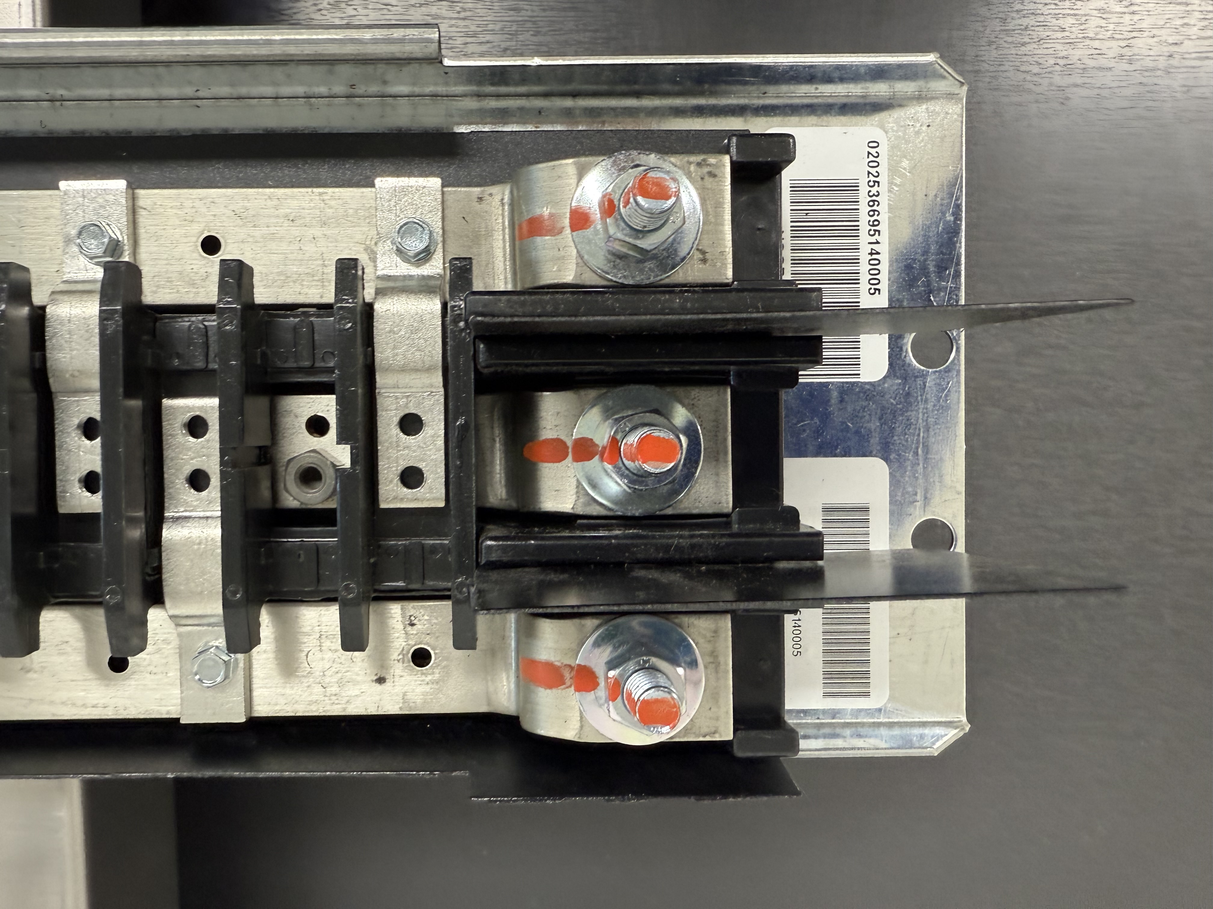 NQOB83032BL / QOB C/T 225A 30 CKT Left-SQD / SCHNEIDER ELECTRIC