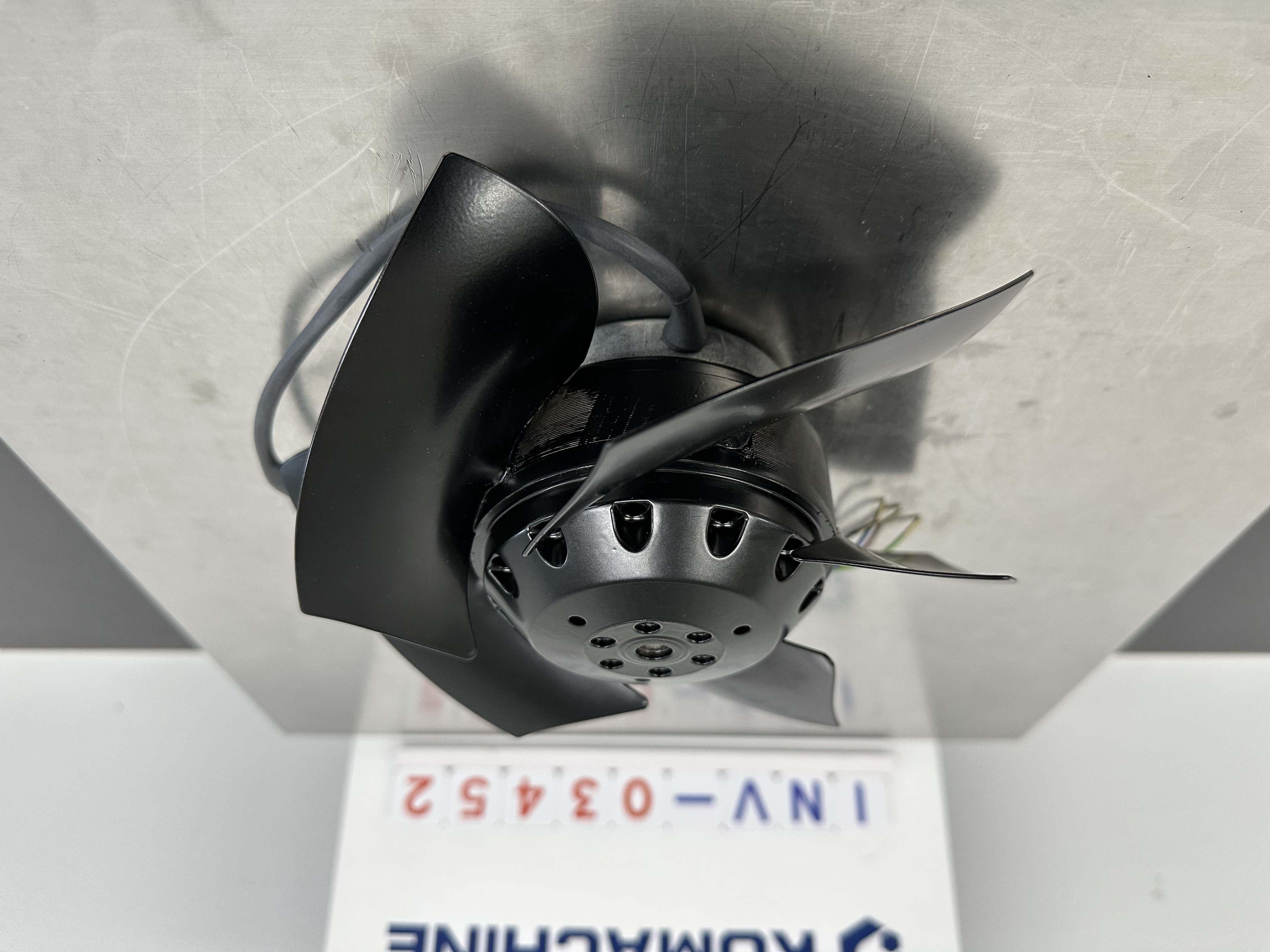 M2D068-CF / Axial Cooling Fan / EBM-PAPST