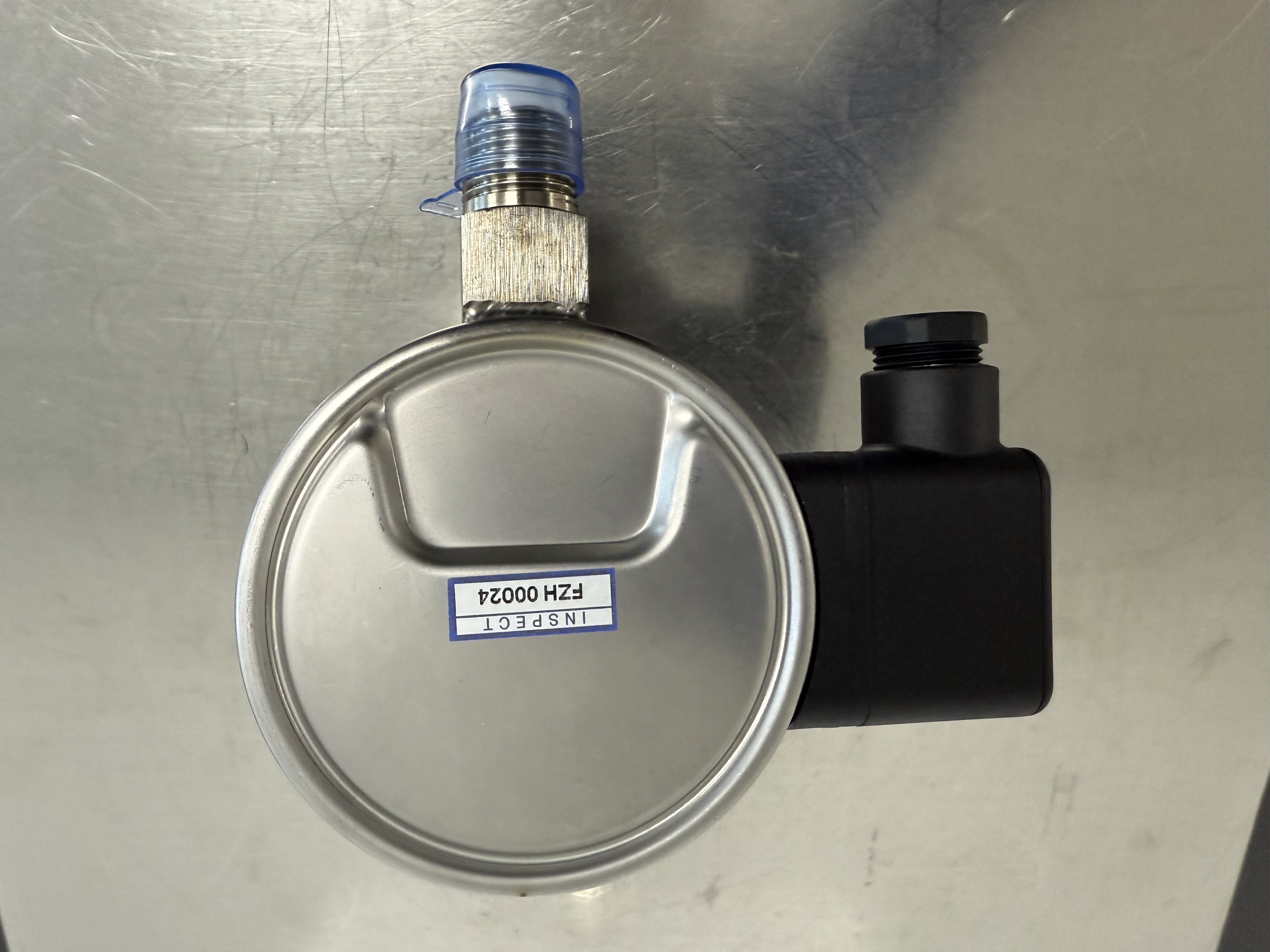 SS-3025-8 / Pressure Gauge With Electric Contact / KONICS