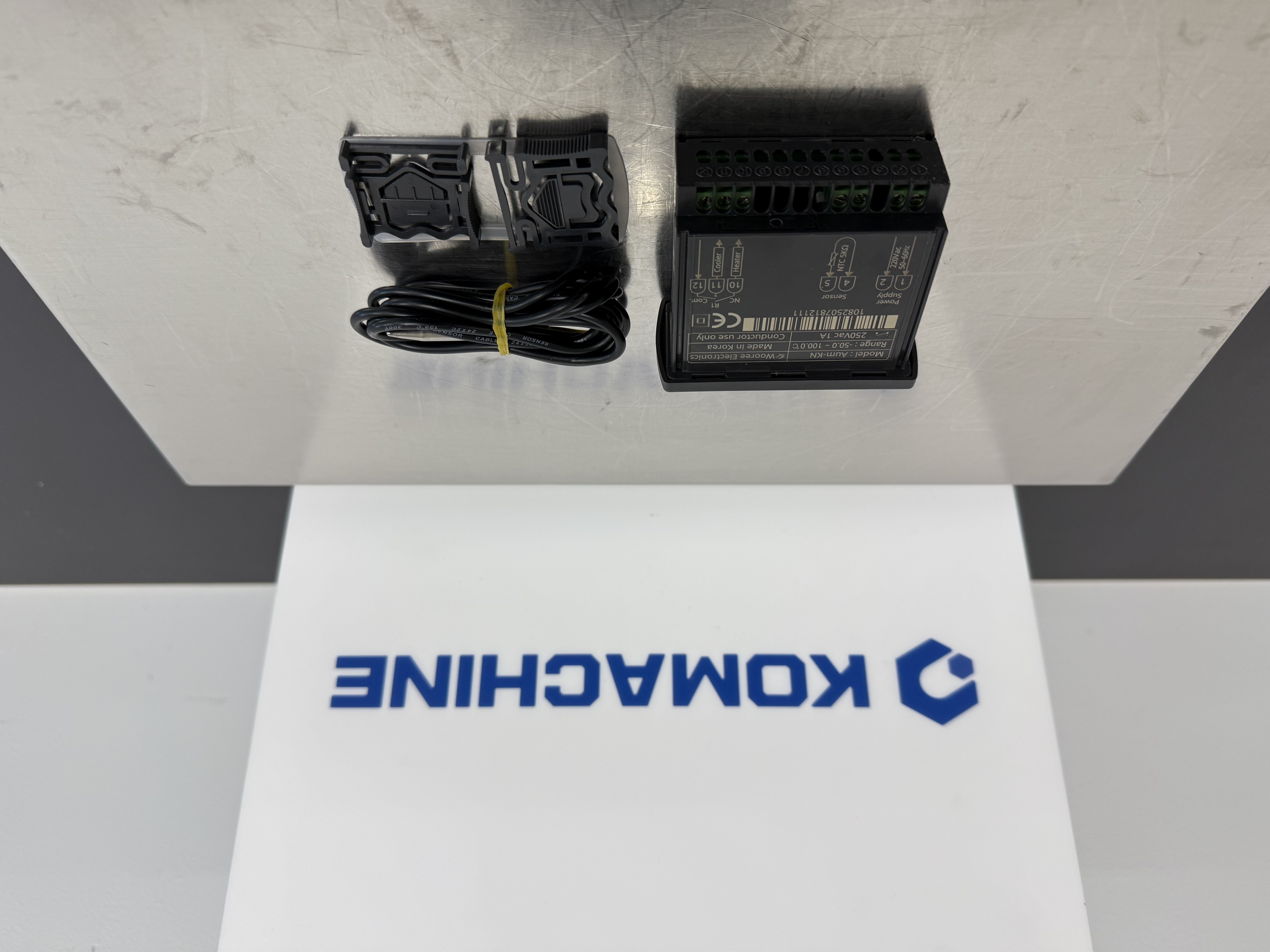 AUM-KN / Temperature Controller / WOOREE ELECTRONICS