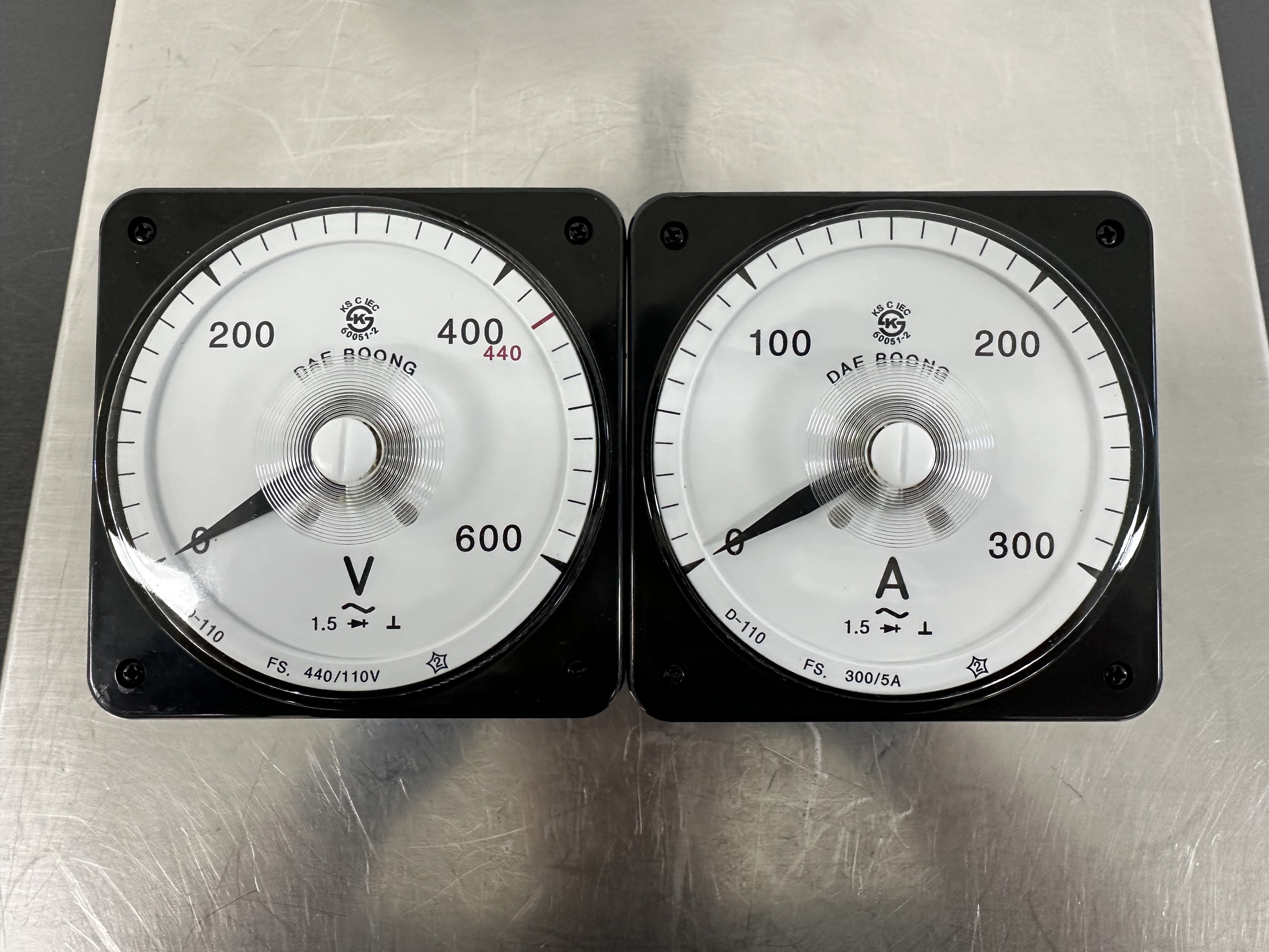 D-110V 600V 440/110V / AC Volt Meter / DAE-BOONG ELECTRIC