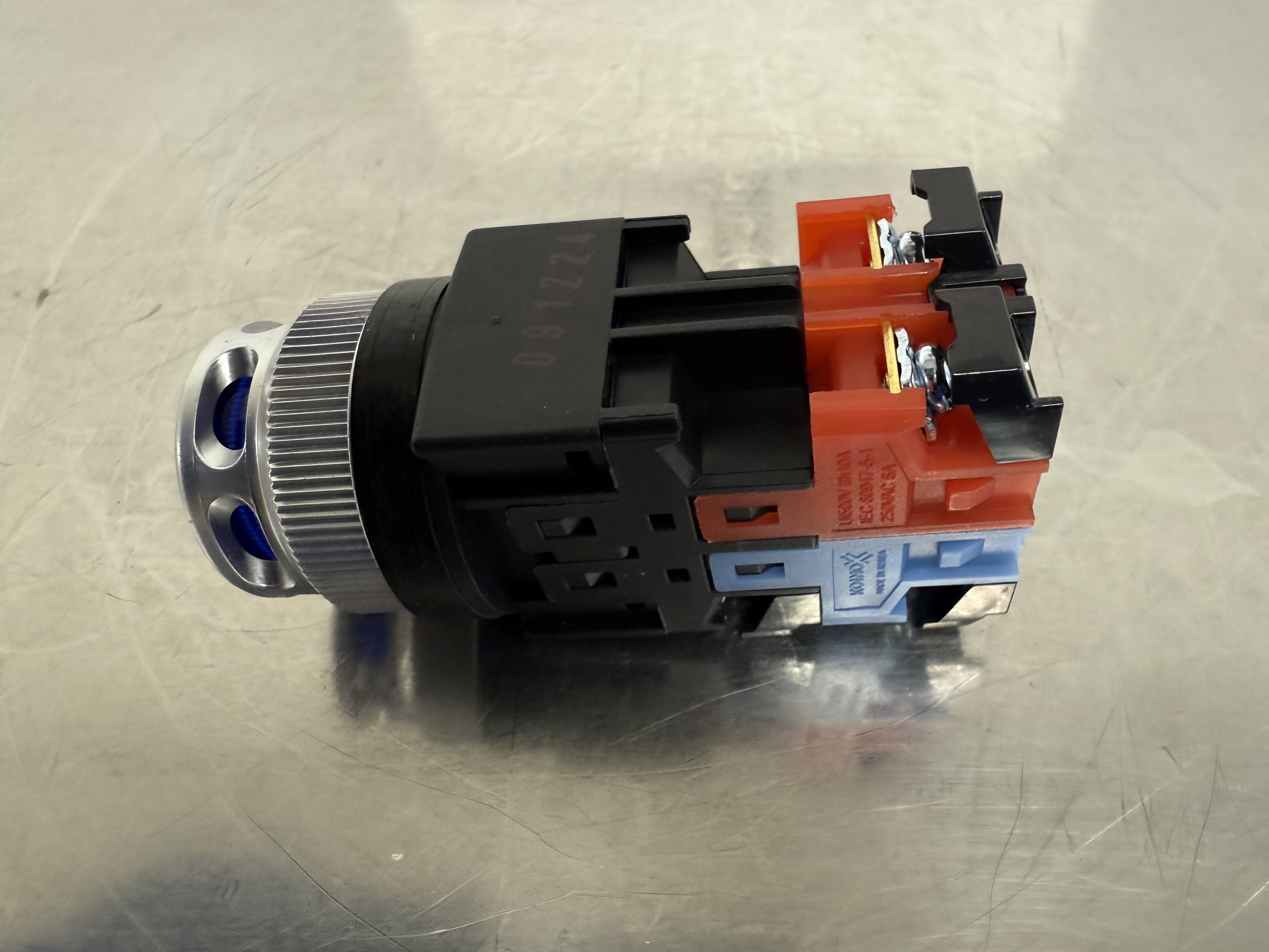 KBL-30-MP-L-3C-B11 / KOINO Push Button Switch / KUN HUNG ELECTRIC (KOINO)