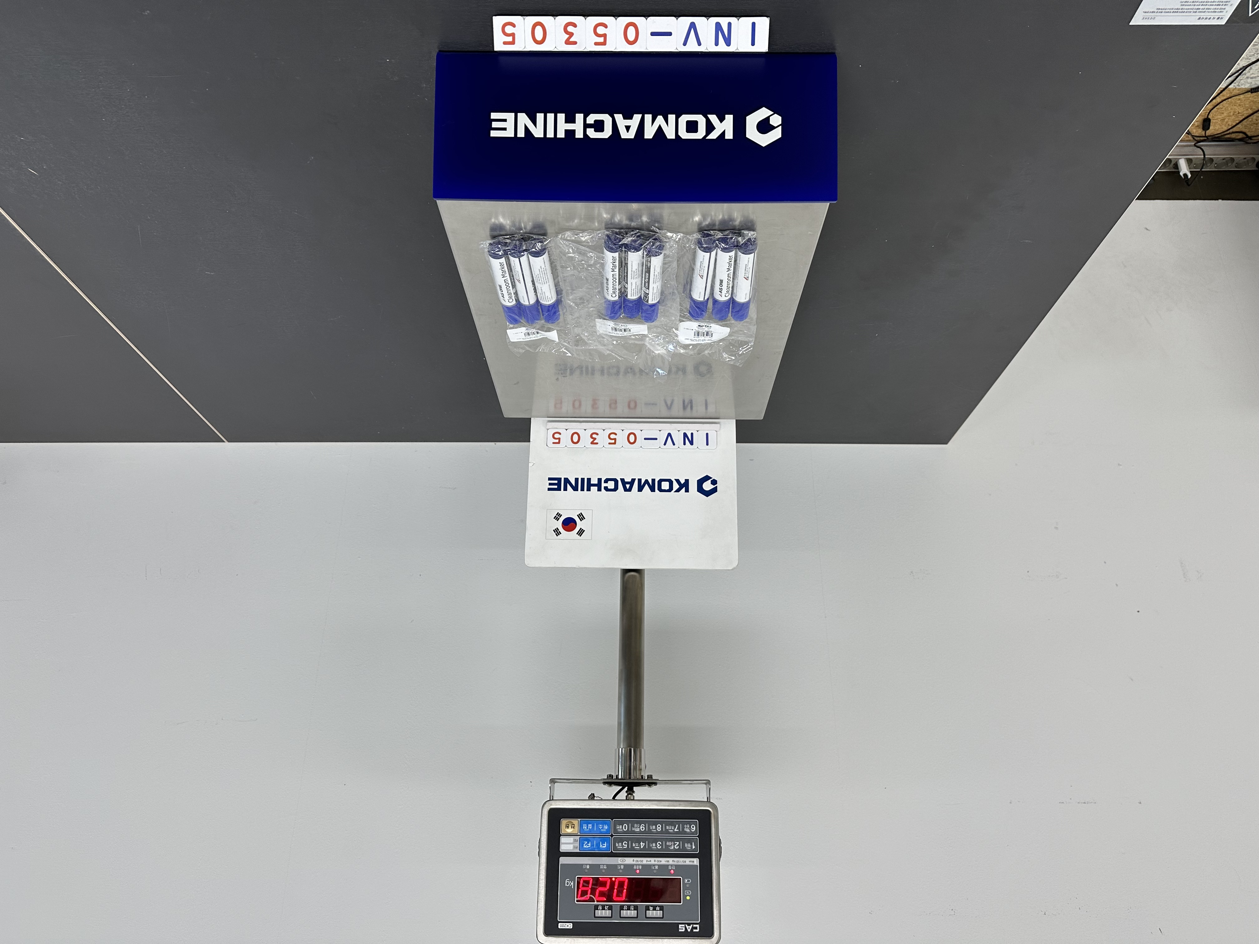 4-1423-01 / Cleanroom White Board Marker Black Color / ASONE