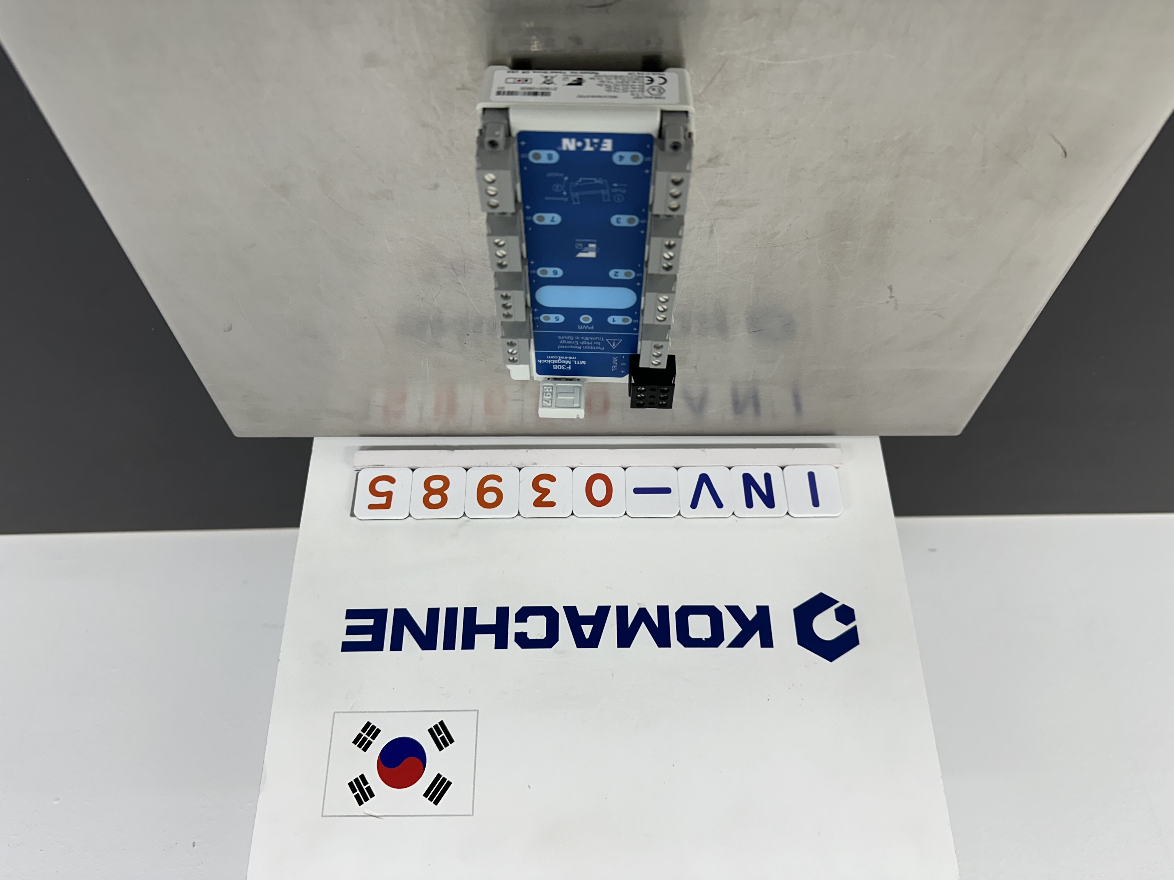 F308 / 8-Way Megablock / EATON