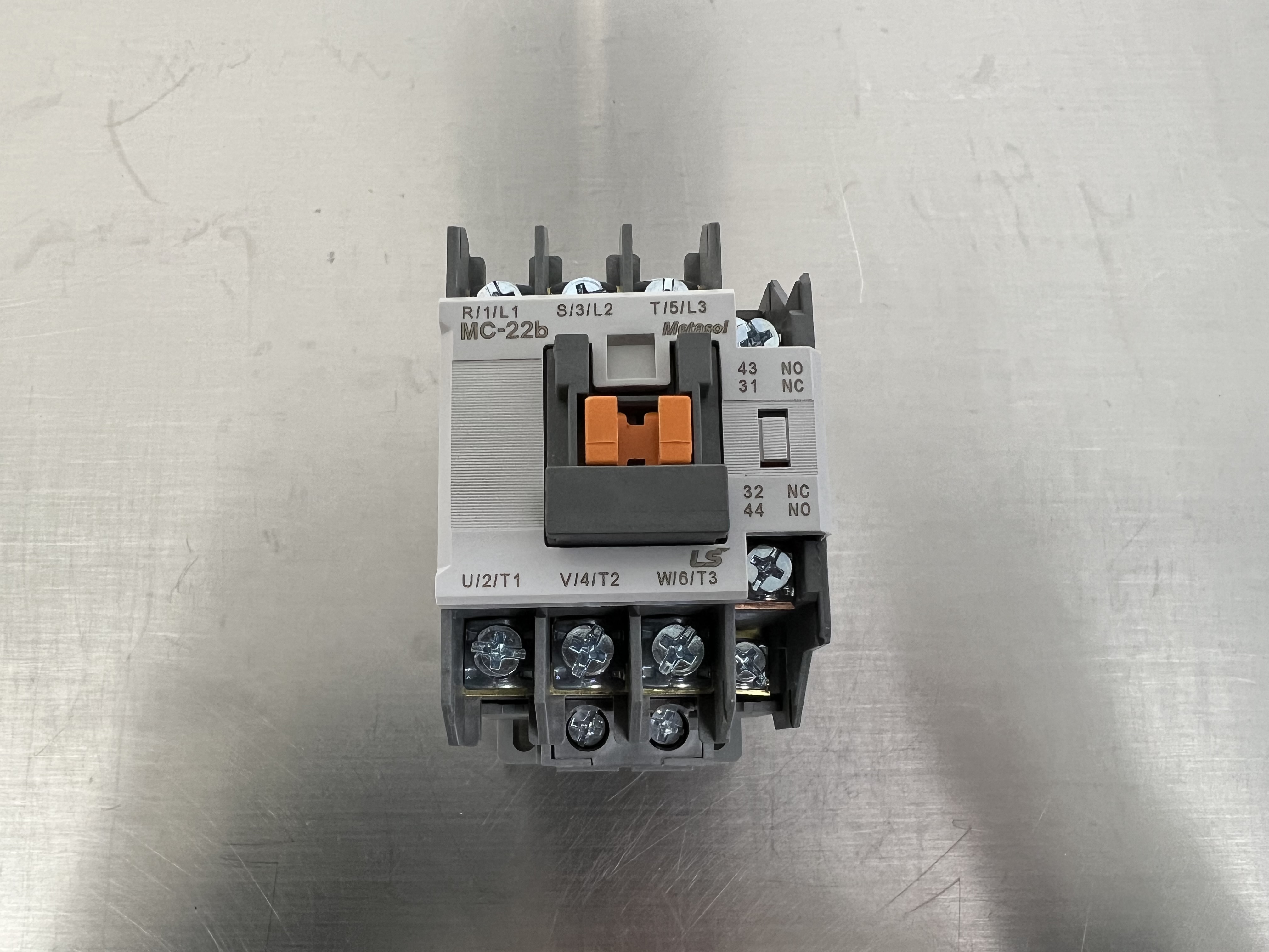 MC-22b AC 120V / Contactor