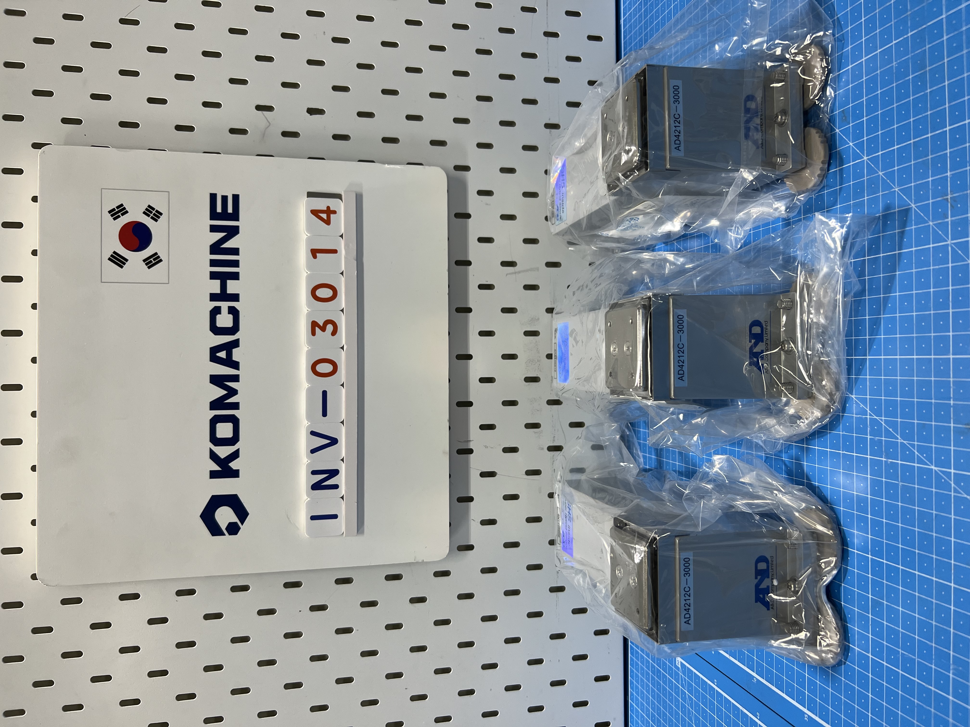 AD-4212C-3000 / Weighing Machine / AND (A&D)
