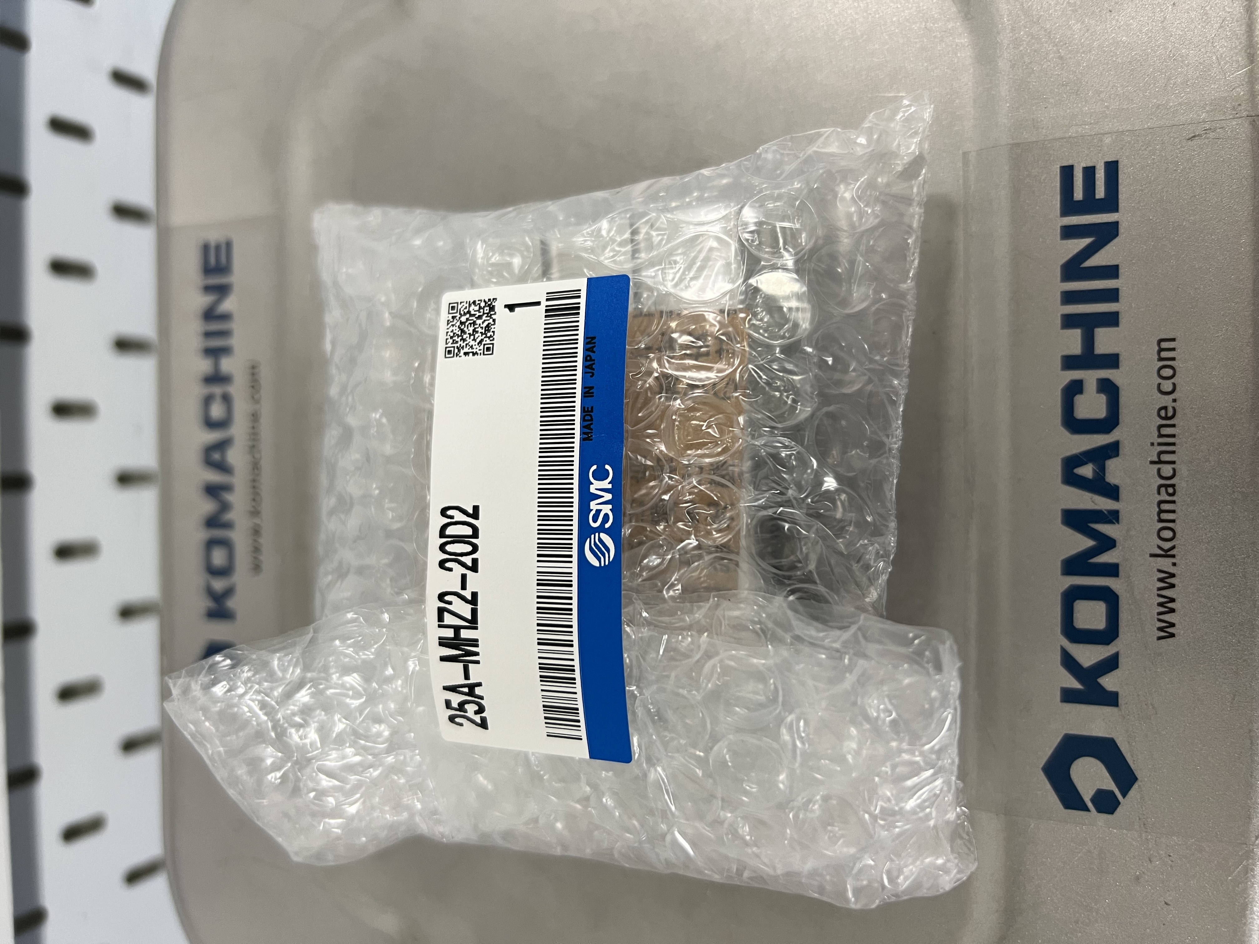 25A-MHZ2-20D2 / Gripper / SMC