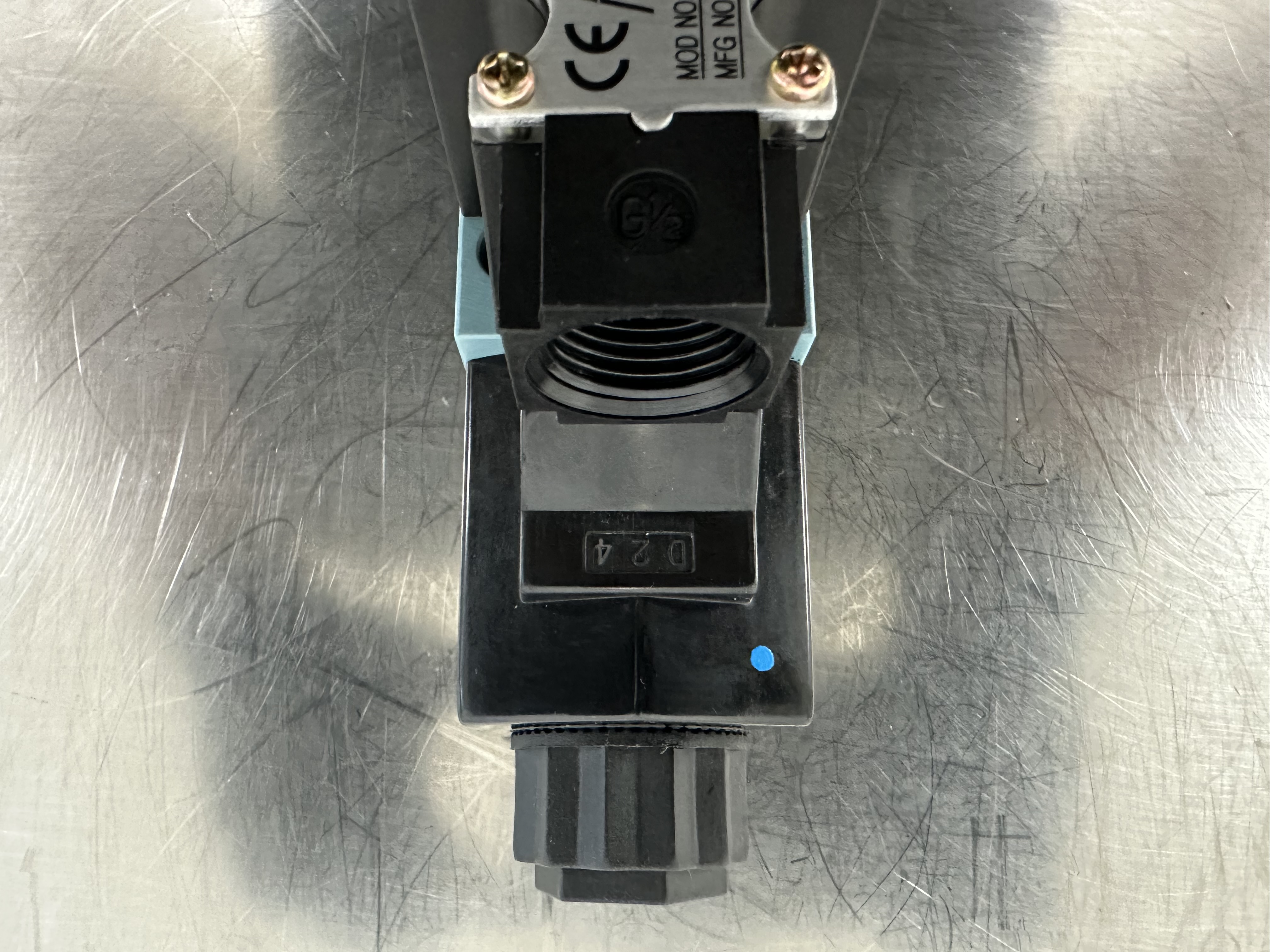 KSO-G02-66CP-20 / Solenoid Operated Valve / DUKIN INDUSTRIES (BESKO)