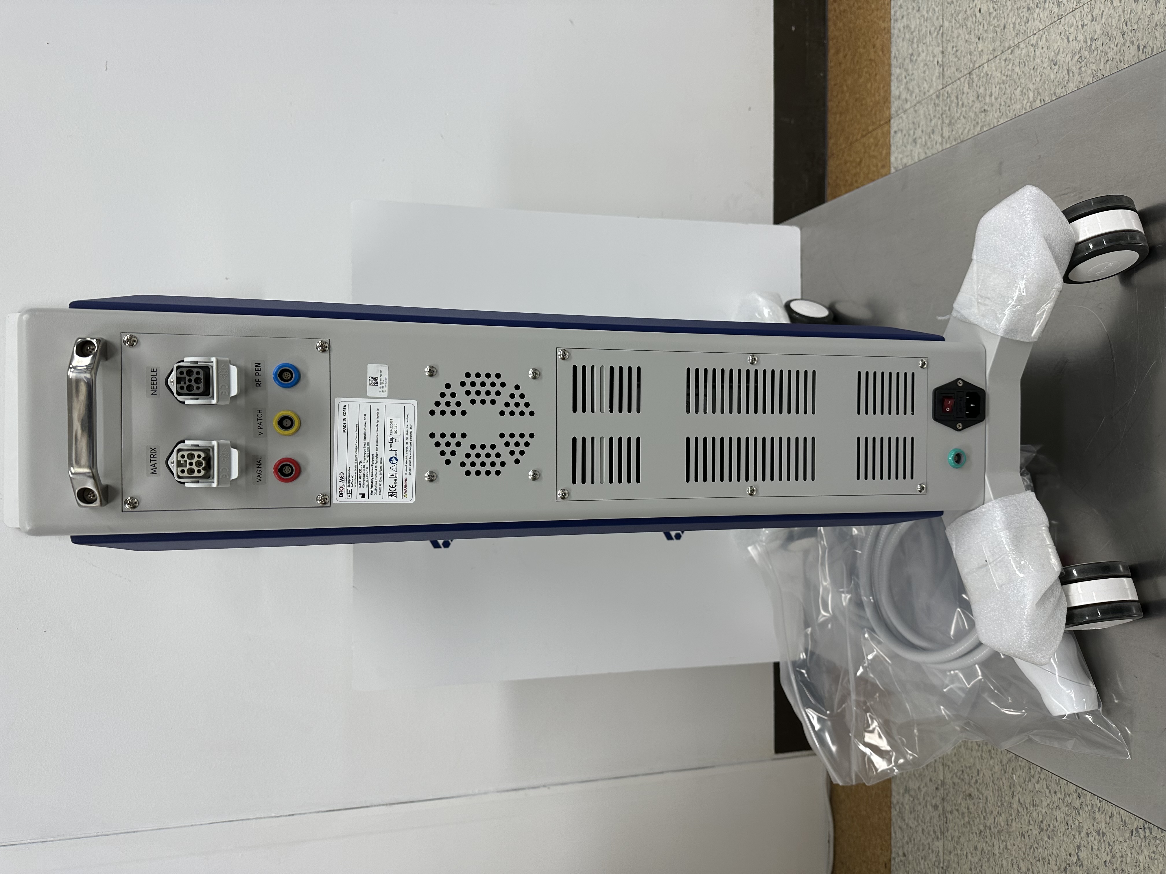 CELLINA V1 / Dual Fractional RF Technology / DAOL MED