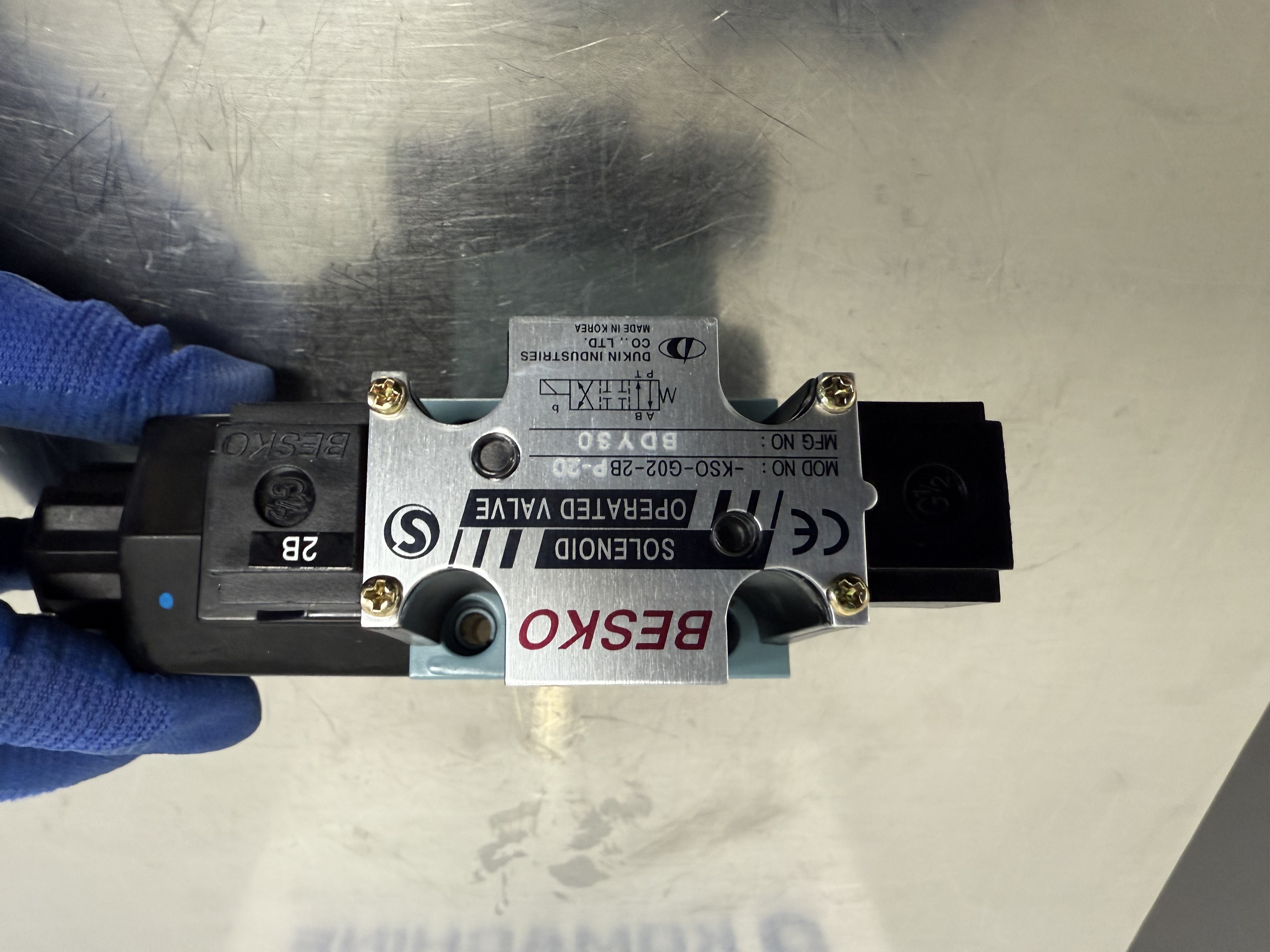 KSO-G02-2BP-20 / Solenoid Operated Valve / DUKIN INDUSTRIES (BESKO)