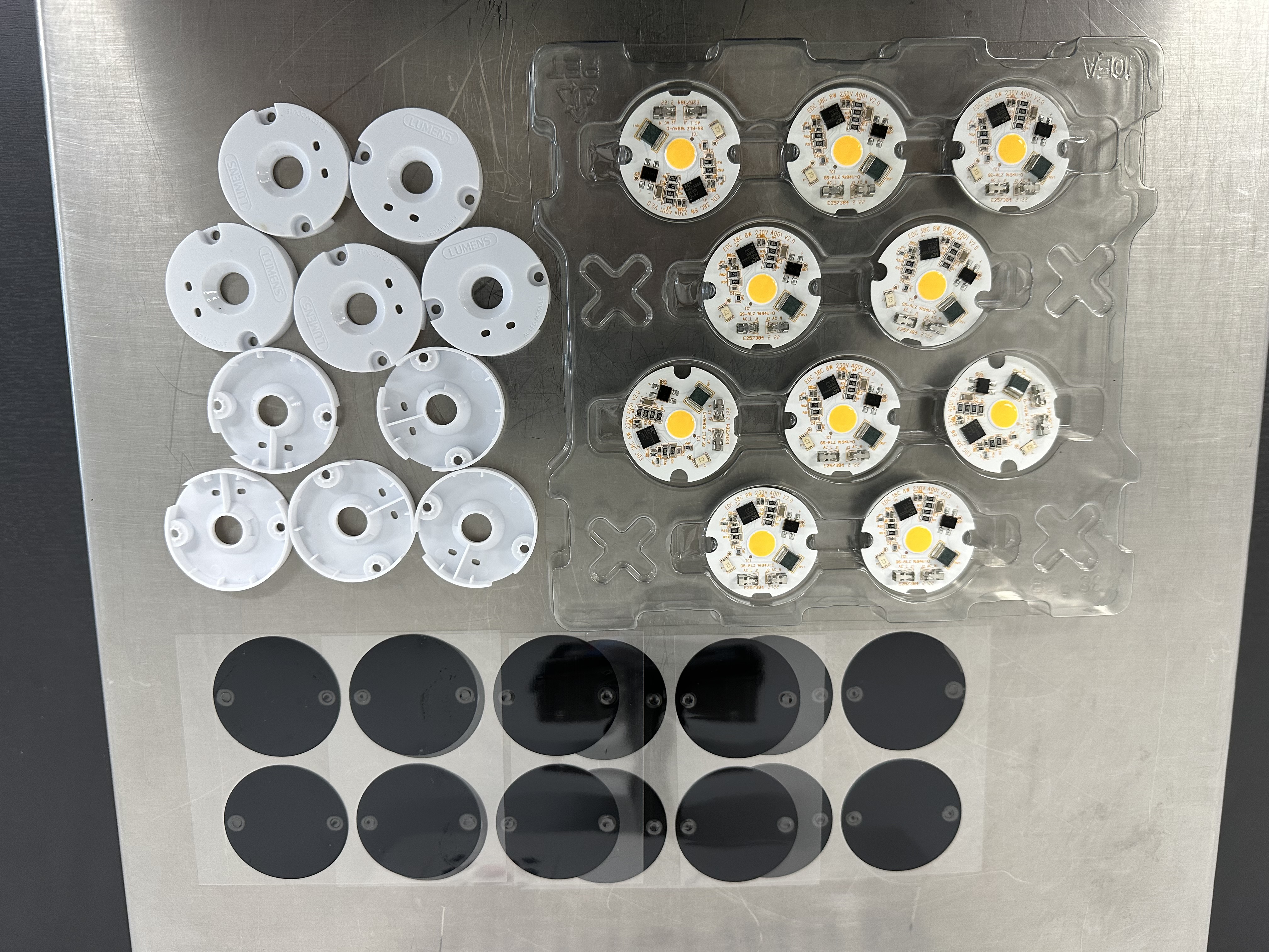 EDC 38C 8W 830 230V/A 001 (EDC/38C/8W/830/230V/A001) / Egg Drop / LUMENS