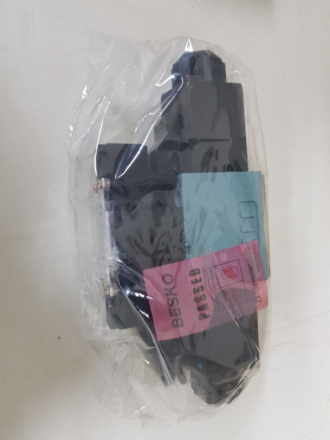KSO-G02-66CP-10 / Solenoid Operated Valve / DUKIN INDUSTRIES (BESKO)